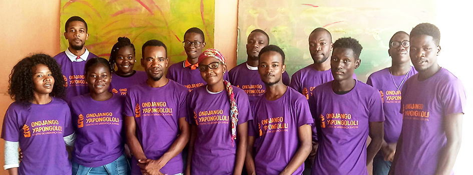 Virginia Alfaro, responsable del proyecto de jóvenes en Angola, visita ...